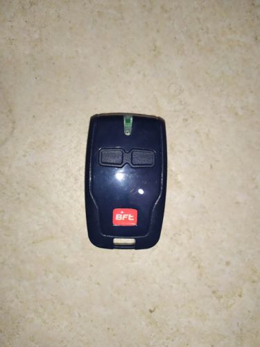 לשער חשמלי BFT שלט